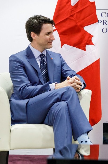 Dudes Who Cross Their Legs Like A Girl...